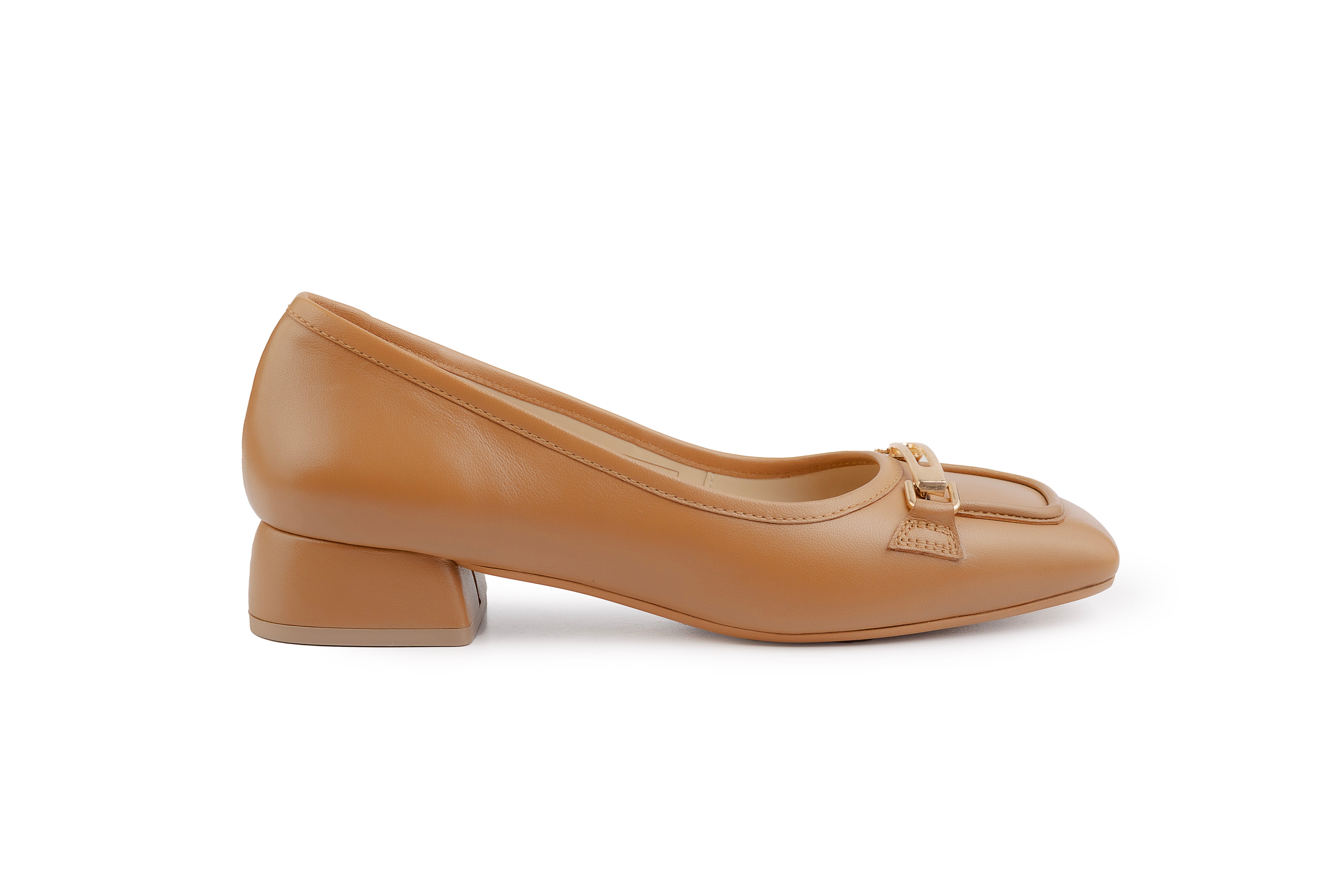 Margot Tan Wide Toe Shoes | Pierre Cardin